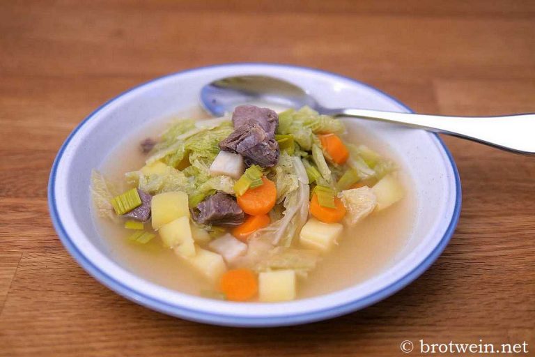 Pichelsteiner Eintopf - Rezept für Gemüseeintopf mit Rindfleisch - Brotwein